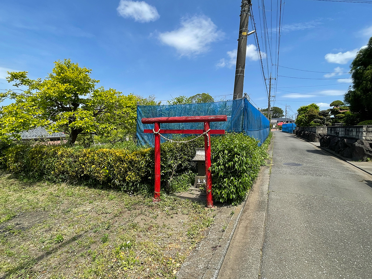 上飯田町稲荷祠（横浜市泉区上飯田町）｜散歩日記